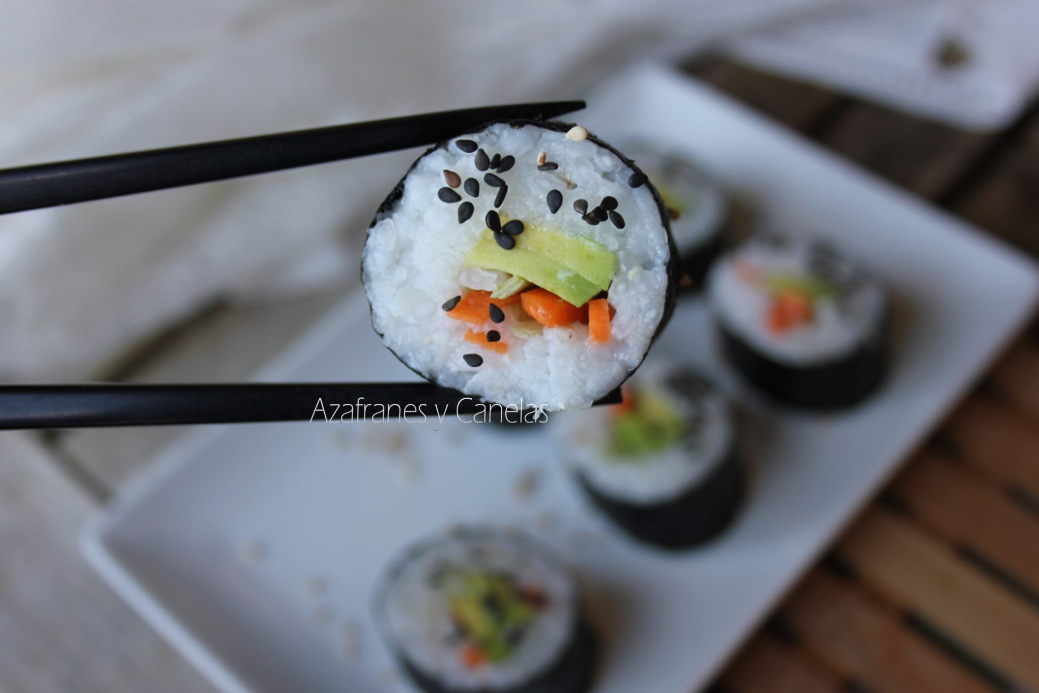Como hacer sushi vegano, maki de verduras - Azafranes y Canelas